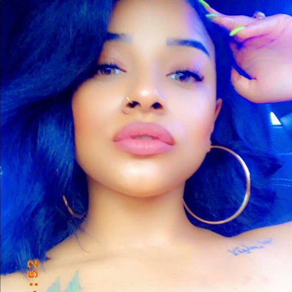 Keyauna's Closet (@princess_chanel) | Poshmark